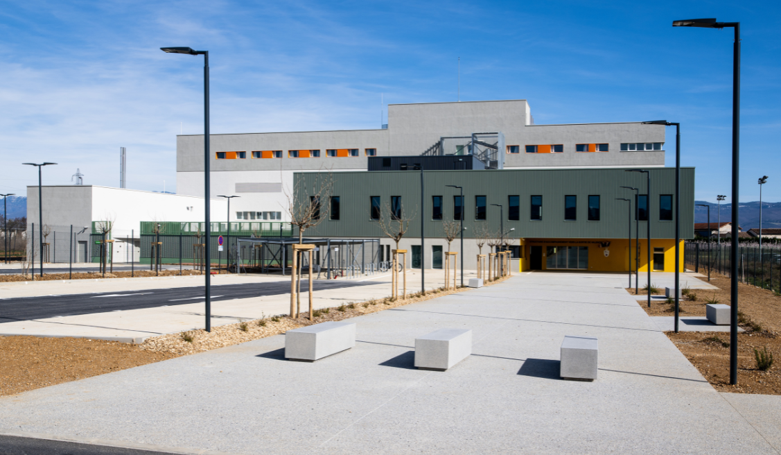 Construction de trois structures d'accompagnement vers la sortie ...